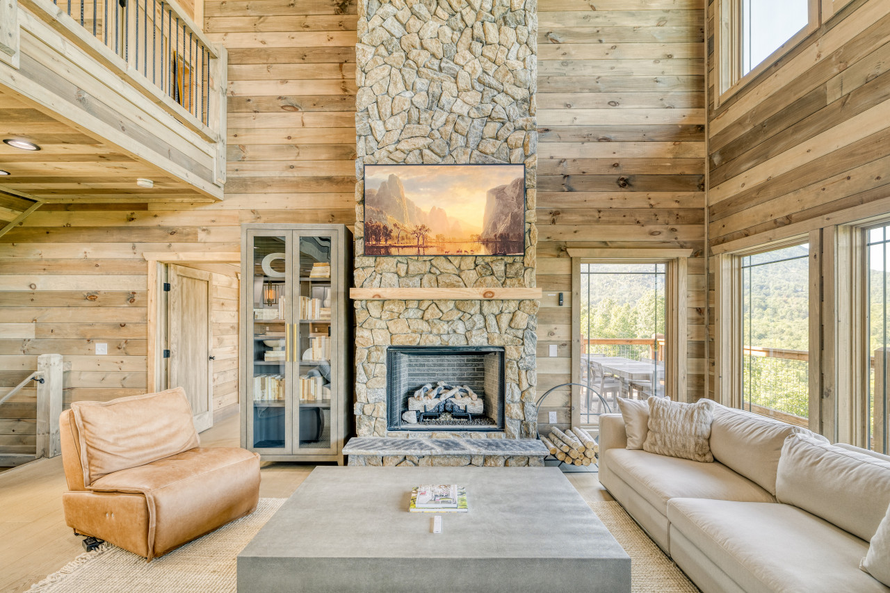 Laughing Pines Project - Unwind Luxury Vacations