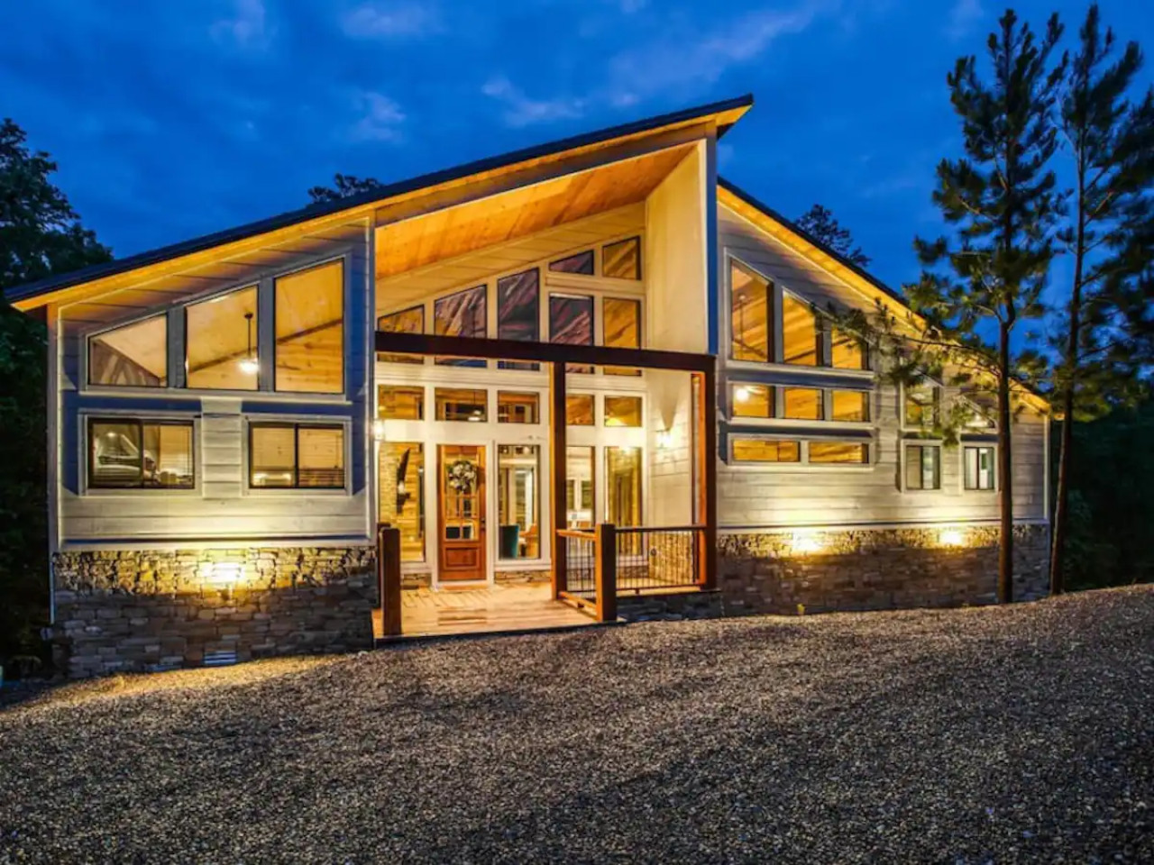 Winter Calm in the Pines: A January Escape to Magnolia Ridge in Broken ...